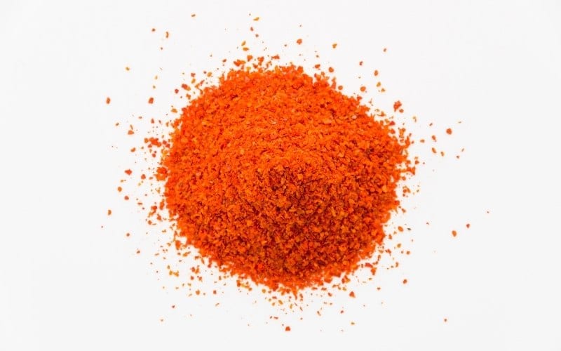 How to Dry Cayenne Peppers (+ 3 of the Best Ways to Use Them)